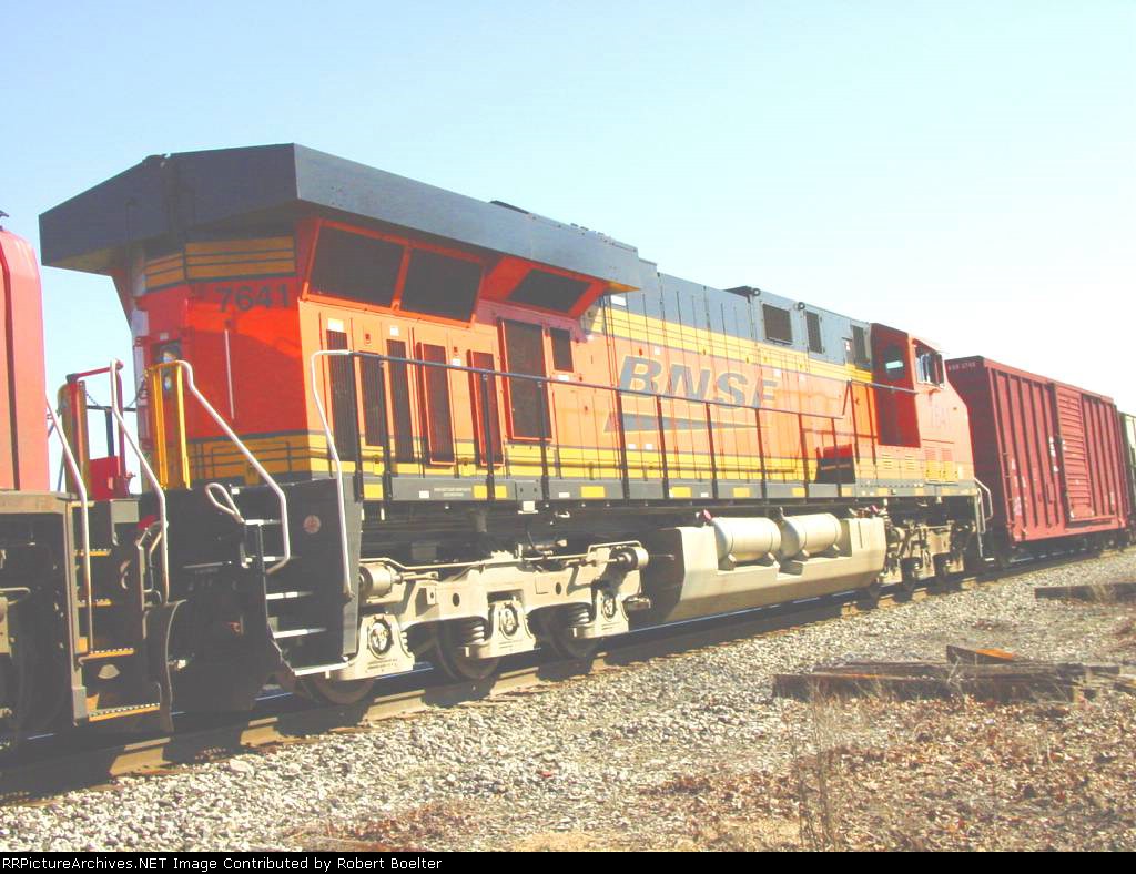 BNSF 7641